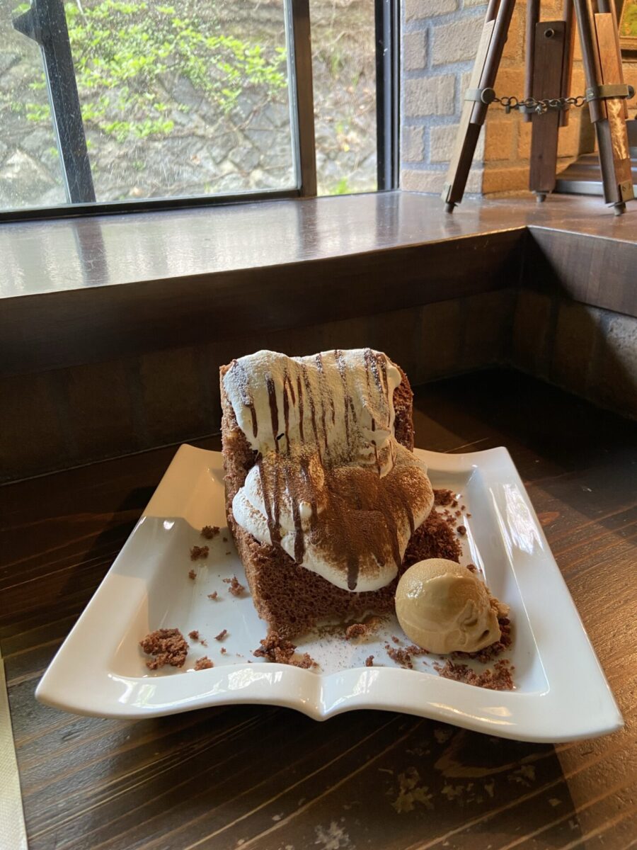 京都にある隠れ家カフェAngel Library、普通の入り方では入れないカフェが京都にあるんです。 - やまナビブログ